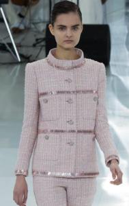 Костюми в стилі Chanel – вічна класика | Ідеї декору